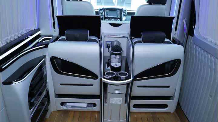 Automotive Power Bar Seat - Folded Modified Car Seat for MPV