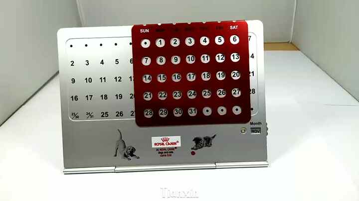 Customizable Aluminum Perpetual Calendar - Perfect Gift