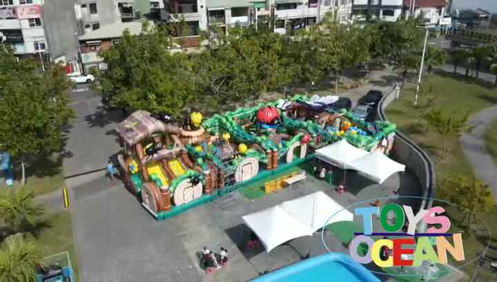 Factory Customized Christmas Playground Inflatable Bounce Combo ...