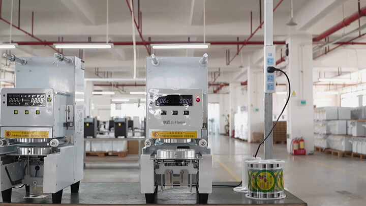 High Efficiency Automatic Juice Coffee Plastic Cup Seamer Machine ...