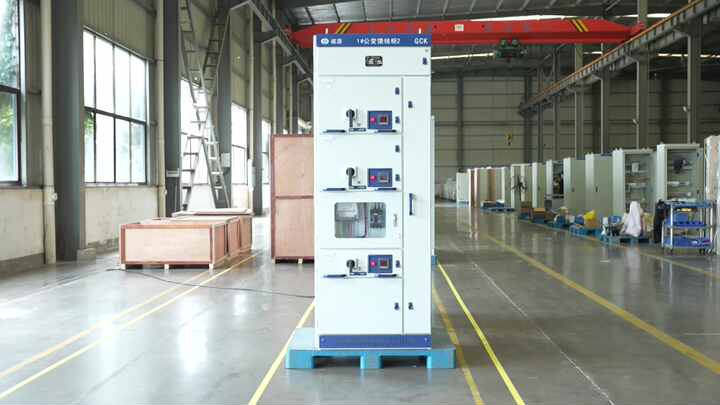 Centre-mounted electrical switchgear Centre-mounted switchgear Draw-out ...