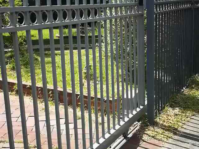 Custom Made Garden Galvanized Steel Tube Fence Gates