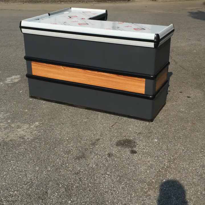Supermarket Cashier Table - Durable & Customizable Design