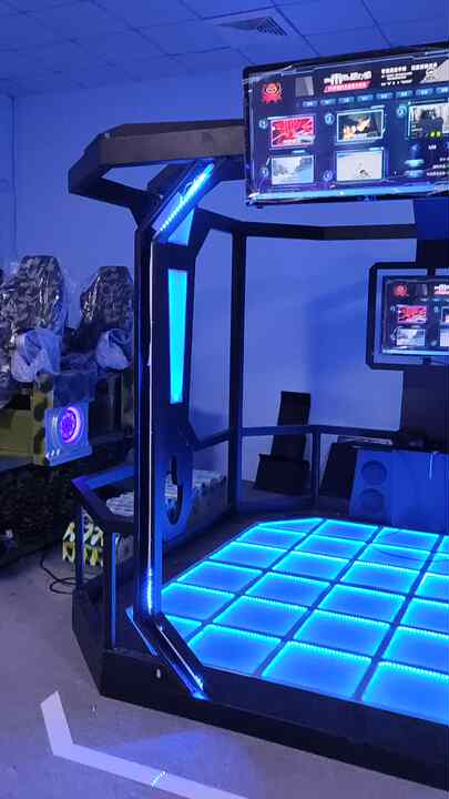 Hot Selling 2-Player Interactive VR Walking Shooting Game Simulator ...