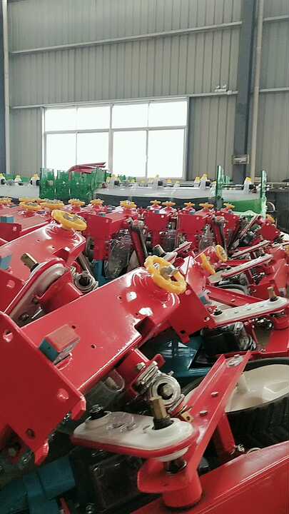 Agricultural Maize Seeder Drill 4 Rows Corn Seeder with Fertilizer