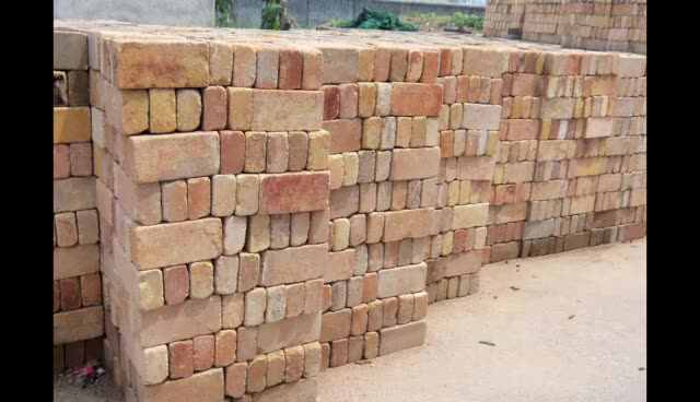 Fire Clay Reclaimed Old Red Bricks - Durable & Stylish