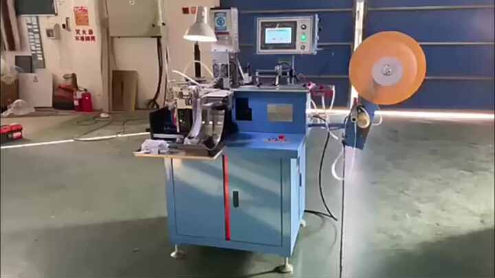 AUTOMATIC LABEL CUTTING & CENTER FOLDING MACHINE CREDIT OCEAN high ...