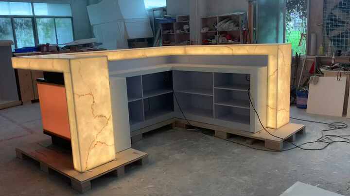 Modern Outdoor Seafood Beach Bar Furniture - LED Bar Counter