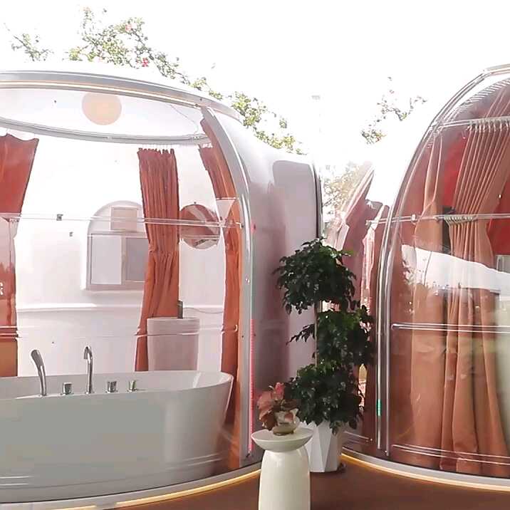 Luxury Capsule Houses - Modern Outdoor Transparent Tents