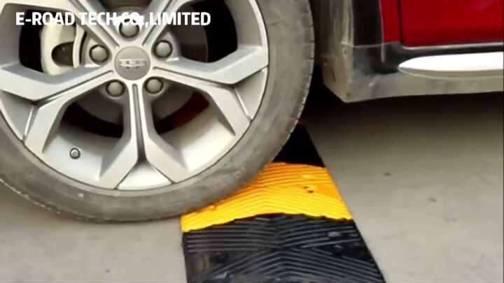 Road Rubber Speed Hump Car Speed Blocks Safety Striped Yellow-black ...