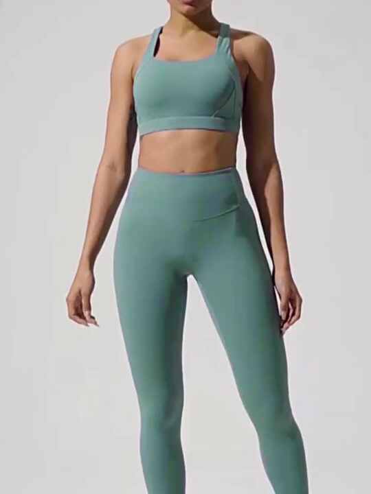 Custom Spandex Sexy Sports Bra High Waist Scrunched Flare Pants Three ...