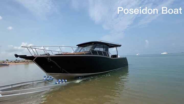 Luxury 11m Yacht - Aluminum Fishing Boat with Custom Color