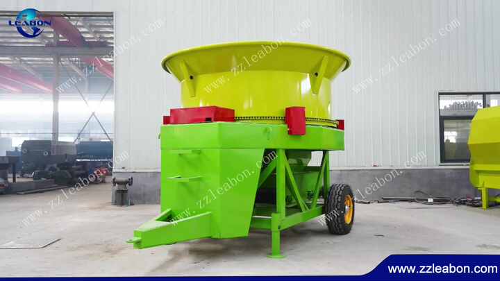 Agricultural Farm Animal Feed Crushing Machine Alfalfa Straw Bales ...