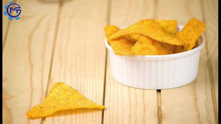 Doritos Nacho Cheese Flavored Tortilla Chips Press Machinery Making ...