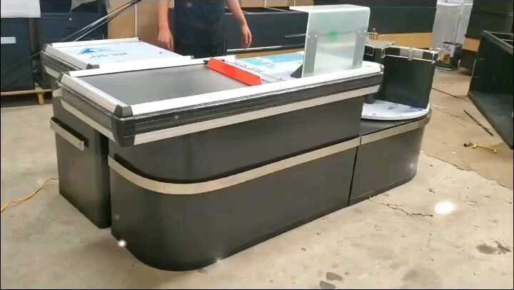 Supermarket Cash Register Stand with Conveyor Belt