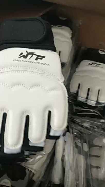Customized WTF ITF Taekwondo Gloves - Durable & Skid-resistant