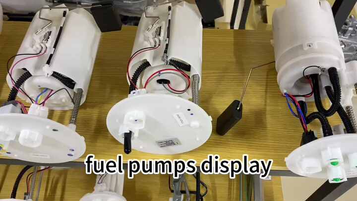 LUXESOEM Car Auto Fuel Pump 77020-60330 for Land Cruiser Prado