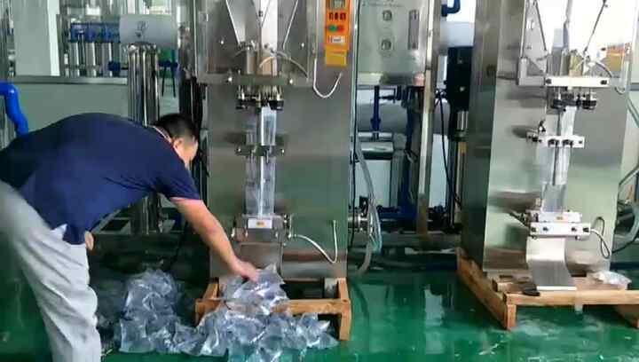 Full Set Automatic Dingli Pure Drinking Sachet Water Machine