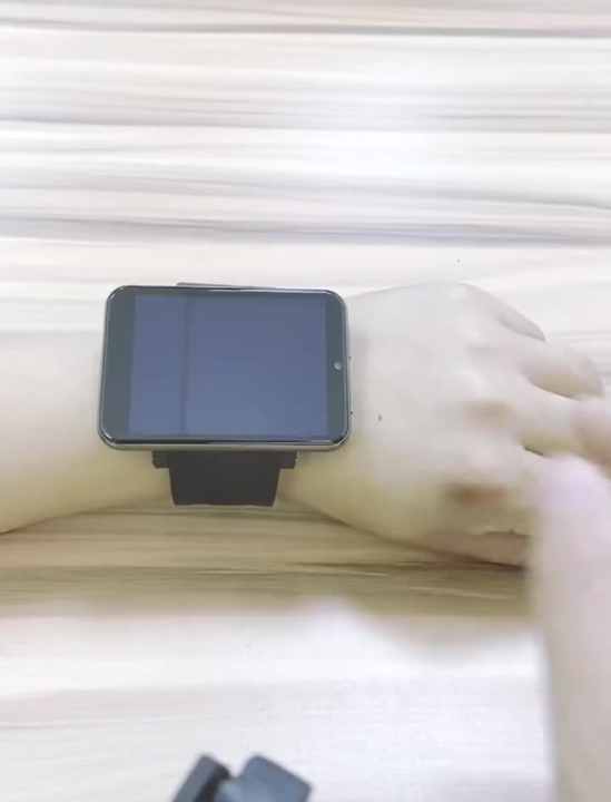 DM100 Smart Watch - High Quality 4G GPS Adult Watch