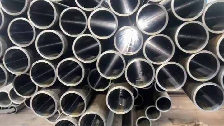 E235 Seamless Steel Tube - High Precision and Durability