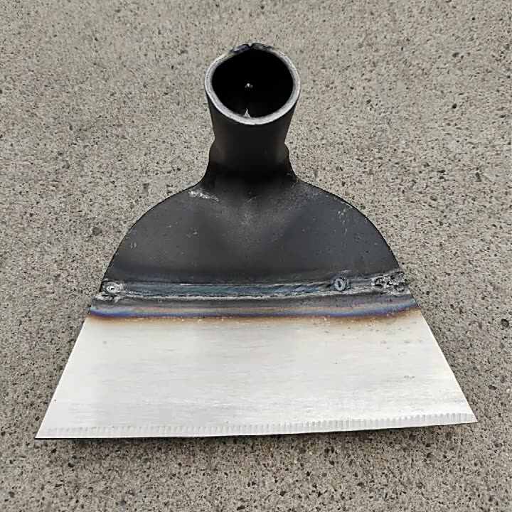 Zhixin Chinese Forged Wood Handle Farming Hoe 305 in Supplier