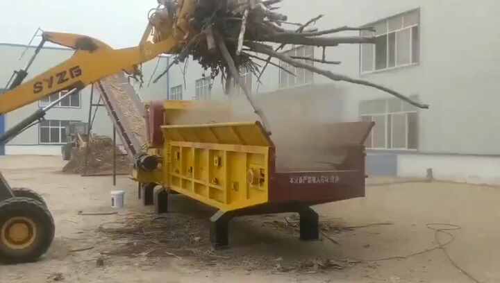 Pulverizer Wood Crusher - Efficiently Grinds Tree Stumps