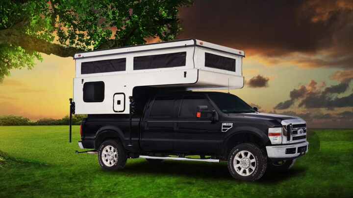 Durable Fiberglass Truck Camper - Perfect for Outdoor Camping