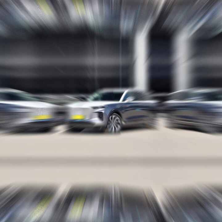 Hongqi EHS9 2023 Electric SUV - 435HP, 7 Seats, 690km Range
