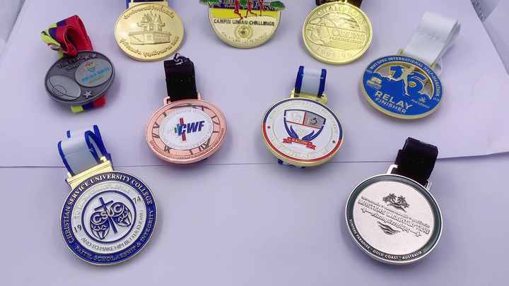 Custom Die Cast Metal Crafts Graduation Medallions 3D