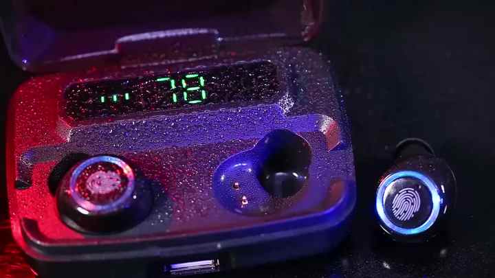 M11 TWS Earphones - Noise Cancelling, Waterproof & Versatile