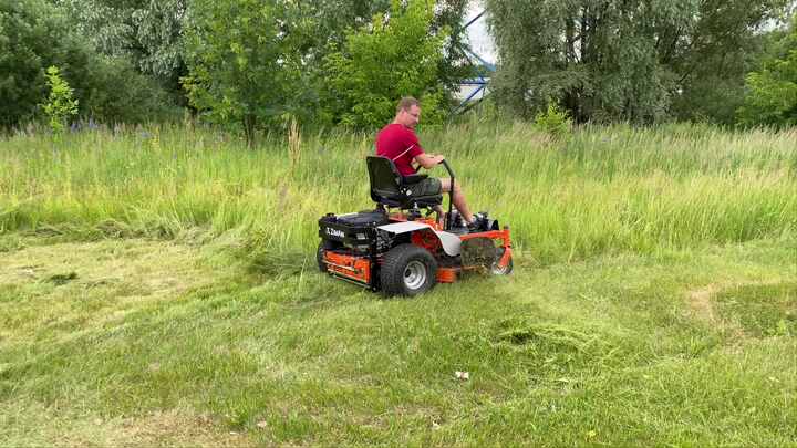 Speedy 25hp Riding Lawn Mowers for Efficient Grass Cutting