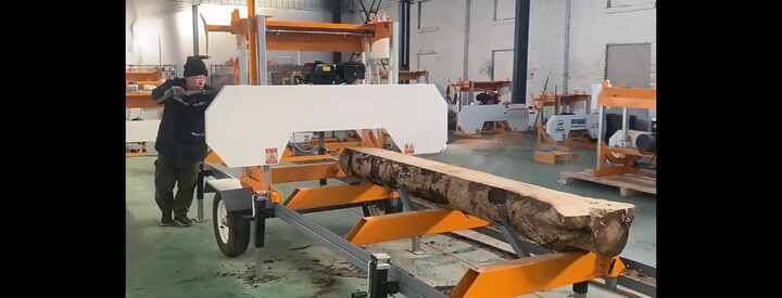 High Quality Hand Wood Cutting Machine Chainsaw 15Hp Sawmill Horizontal ...