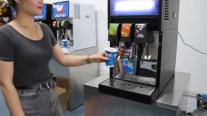 Commercial Post Mix Soda Fountain Dispenser With 5 Valves Carbonated ...
