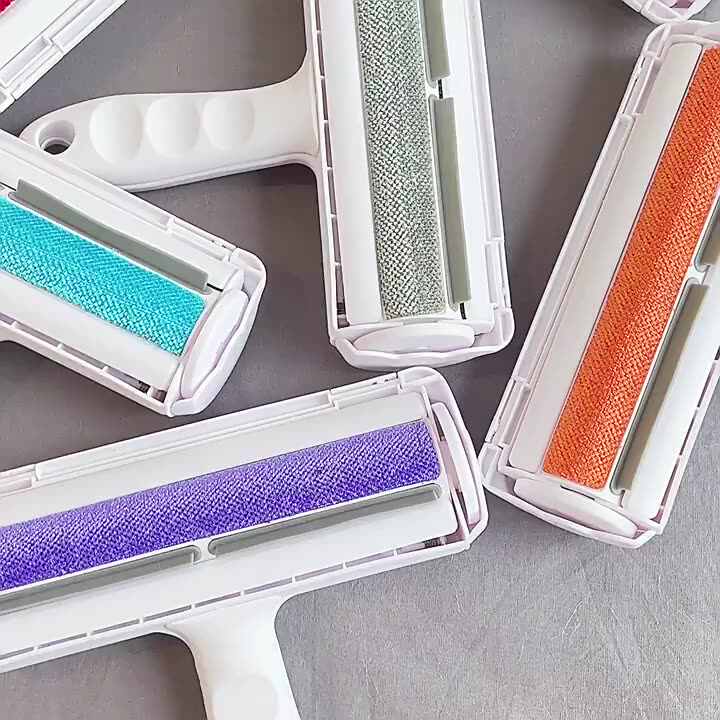 Custom Self-Cleaning Reusable Pet Roller Brush - Dog Hair Remover