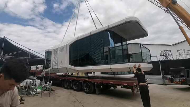 Luxury 3 Bedroom Prefab House - Capsule House Commercial Space Airship ...