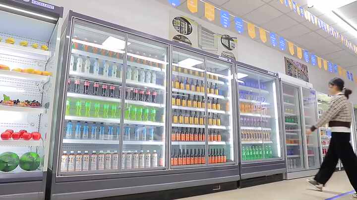 Cola Display Chiller - Ultimate Freezer for Supermarkets
