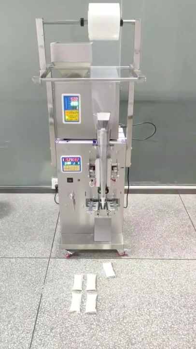 Small nitrogen potato chips packing machine curry powder packing ...