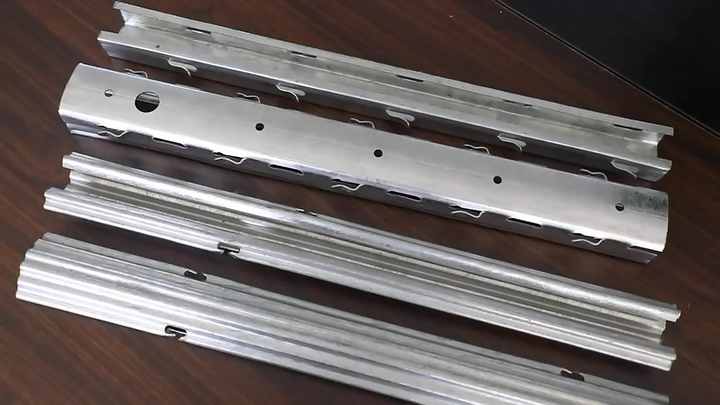 Galvanized Steel Table Grape Gable Vineyard Trellis Post System With All Accessories In Low ...