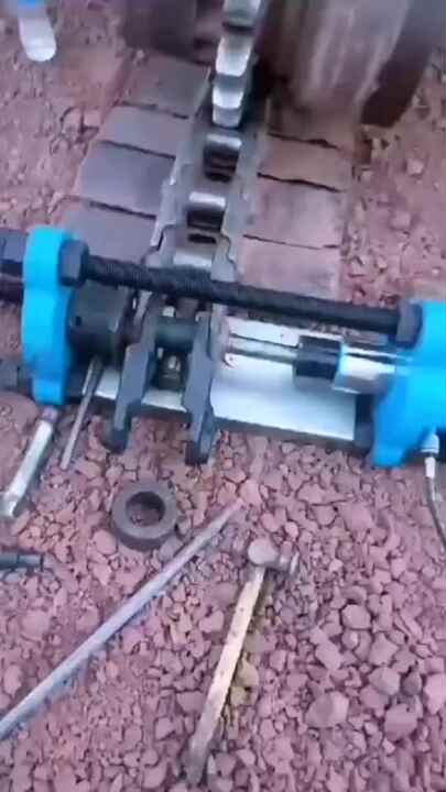 Economic 100T,200T Hydraulic Track Pin Press Link Puller Machine ...