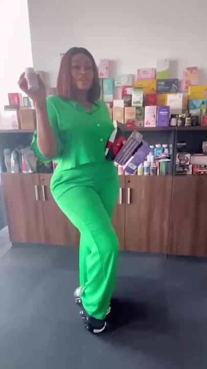 Bbl Gummies - Weight Gain Syrup for Breast & Hips Enhancement