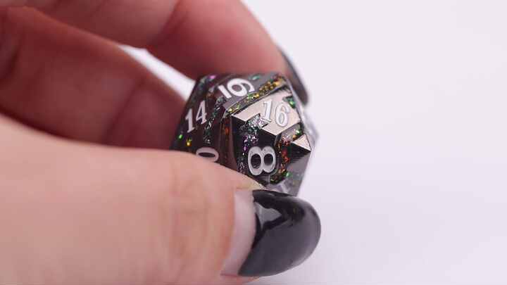 Custom Colorful 33mm Oversize D20 Zinc Alloy Dice for RPG