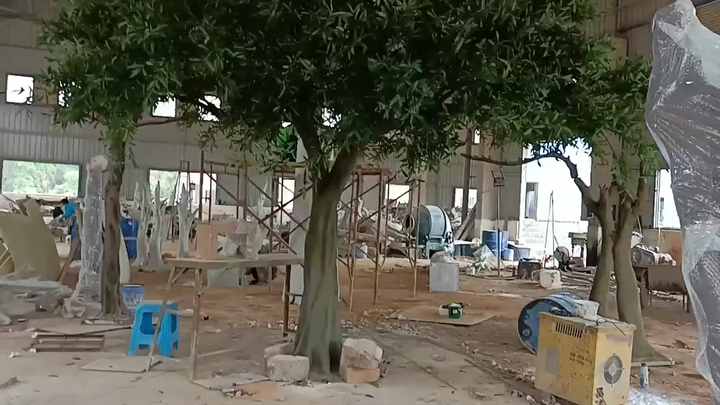 Make Cheap Artificial Trees - Life Size Decorative Options