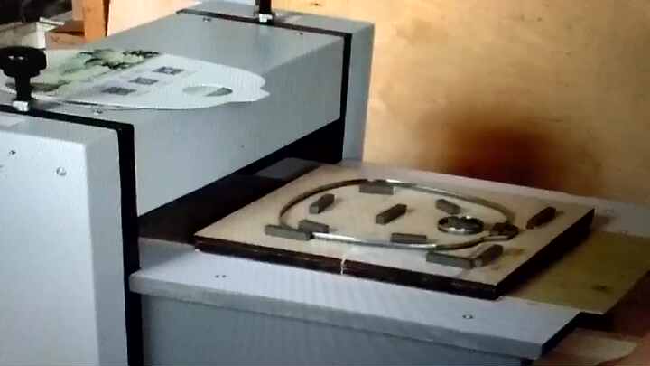 Flatbed Roller Table Die Cutting Machine for Paper Products - Durable ...