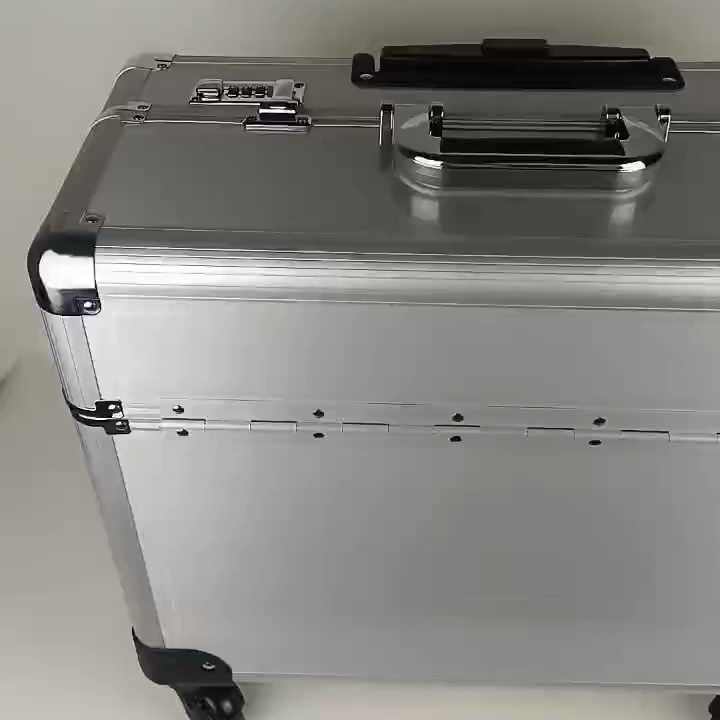 Aluminum Pilot Wheeled Trolley Case - Durable & Versatile