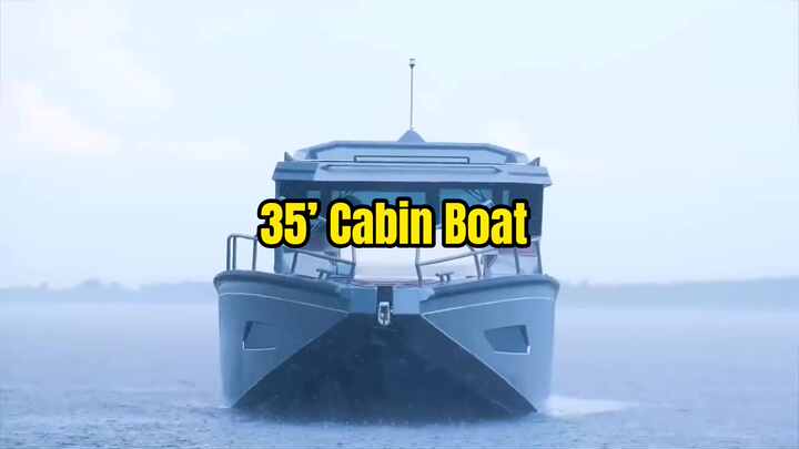 35ft Versatile Cabin Cruiser - Comfortable Overnight Stays