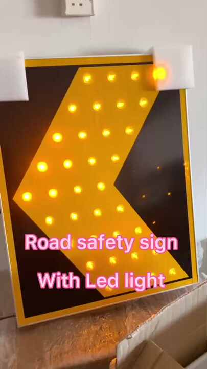 Solar LED Safety Road Traffic Signs Traffic signal Led Arrow Highway ...