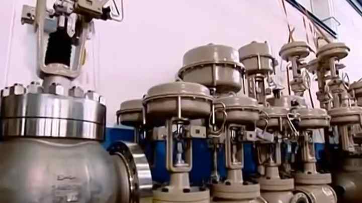 Samson 3241 Globe Control Valve Of The Ansi 300 Pressure Class Rating ...