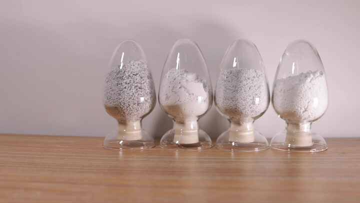 White Cryolite Lumps - Sodium Fluoroaluminate for Fluxing