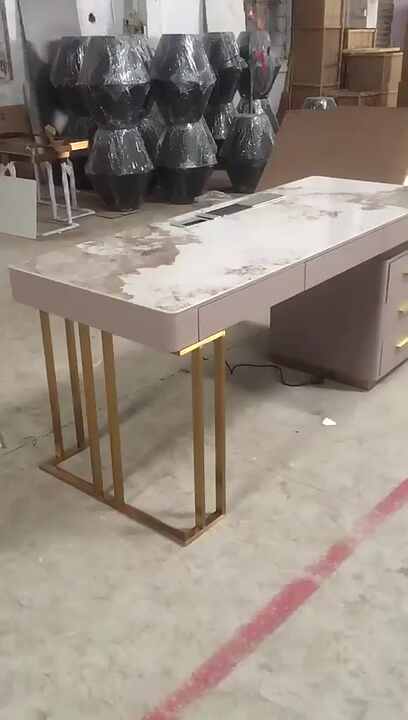 Modern Multifunctional Office Furniture - Stylish & Versatile
