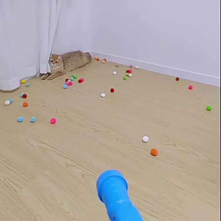 Cat Plush Toy Launching Gun Micro-elastic Soft Fuzzy Cat Toy Balls with ...